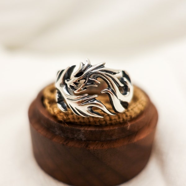 Gothic Dragon Ring - Etsy