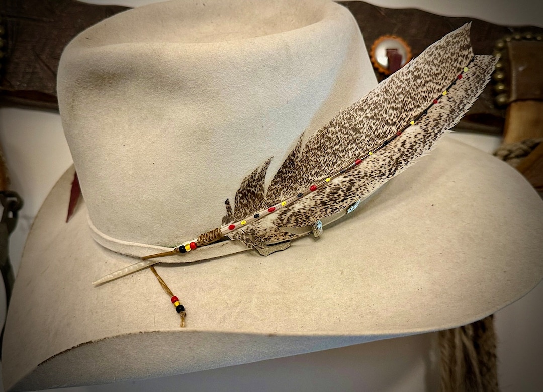 Cowboy HAT FEATHER, Boho Western, Native Style, Beaded Sinew Wind Tie ...
