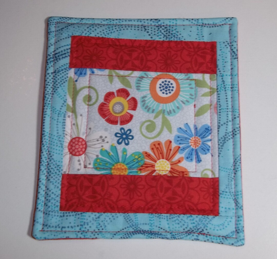 Blue and Red Quilted Mug Mat. Mod Flowers Mug Rug. Red, Blue, White Mug ...