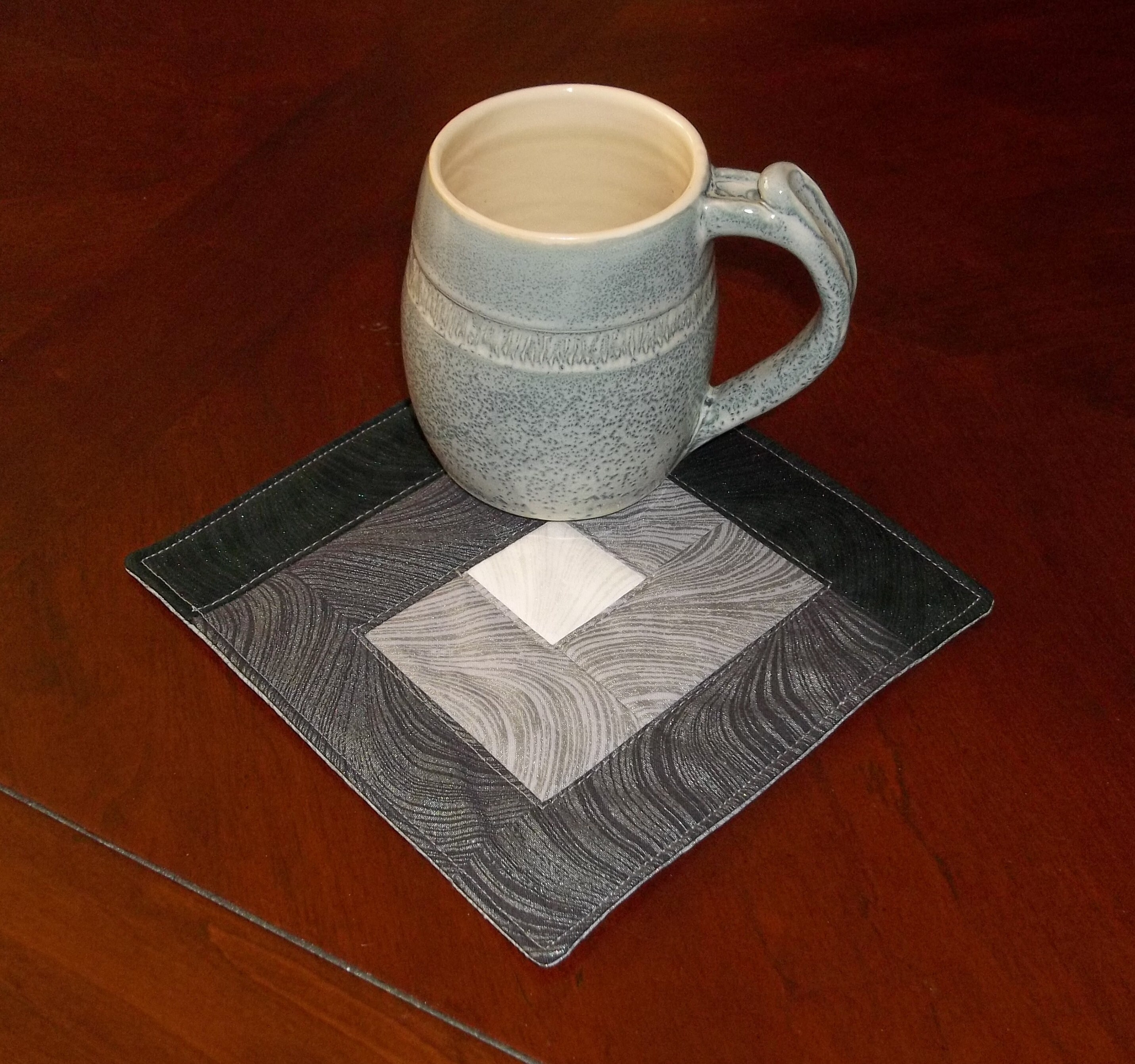 Modern Log Cabin Mug Mat. Black, Gray and White Mug Rug. Modern Style ...