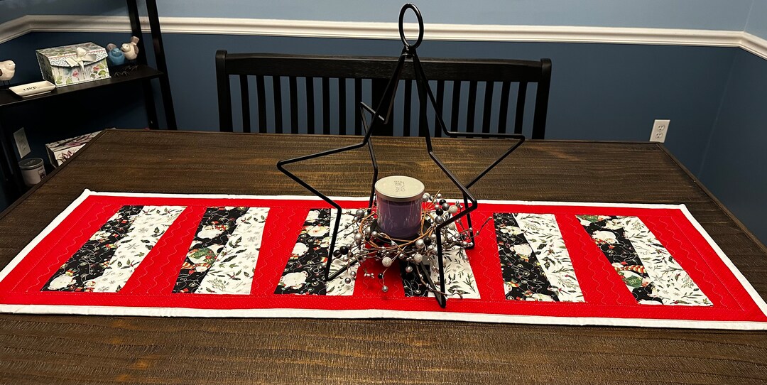 Quilted Christmas Table Runner - Etsy