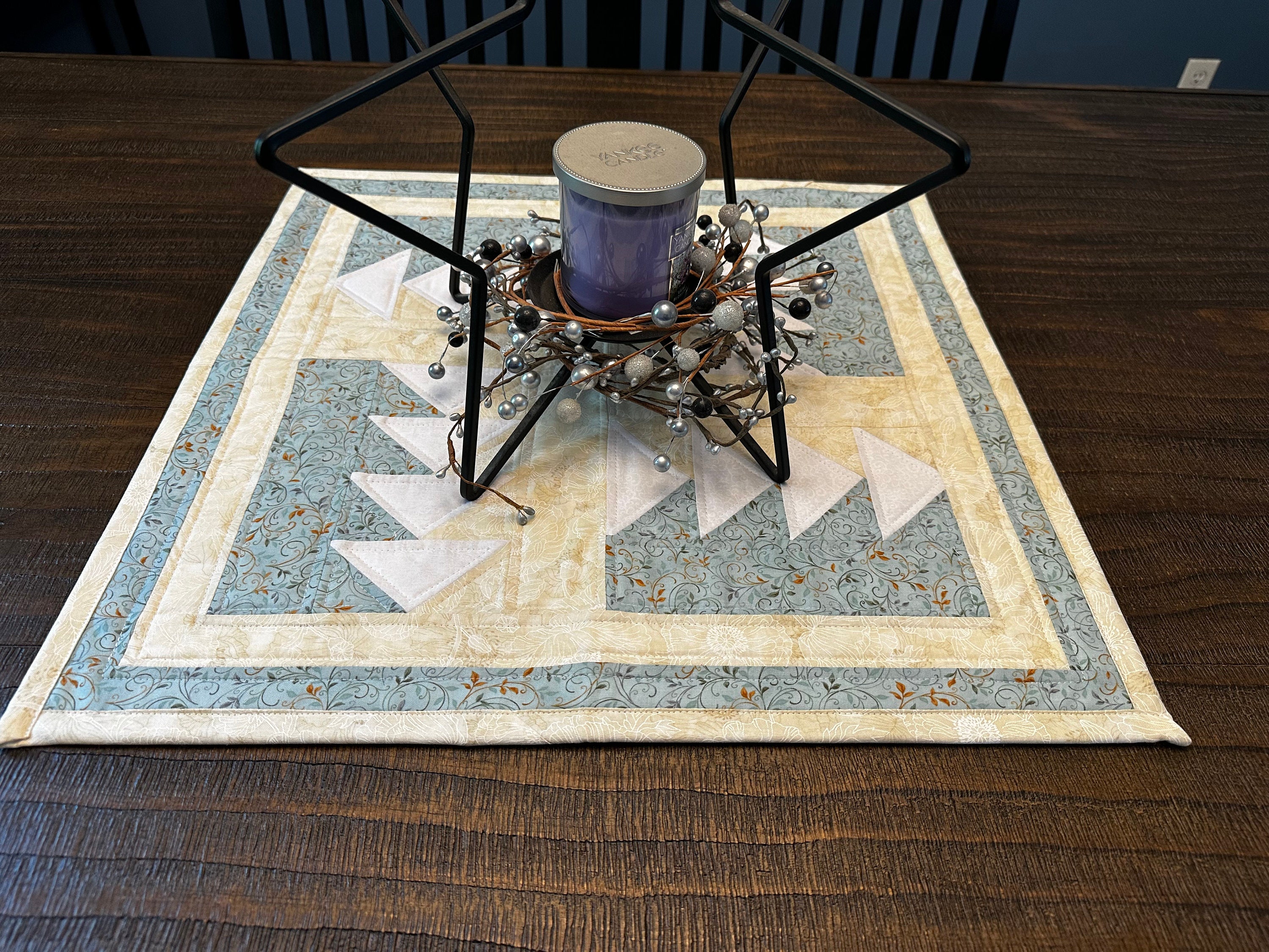 Spring/summer Quilted Table Topper - Etsy