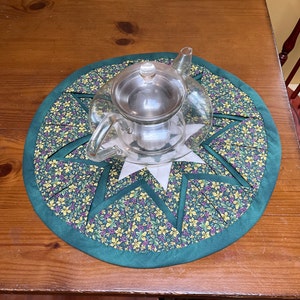 Quilted Folded Star Table Topper Green Grape Ivy Quilted - Etsy