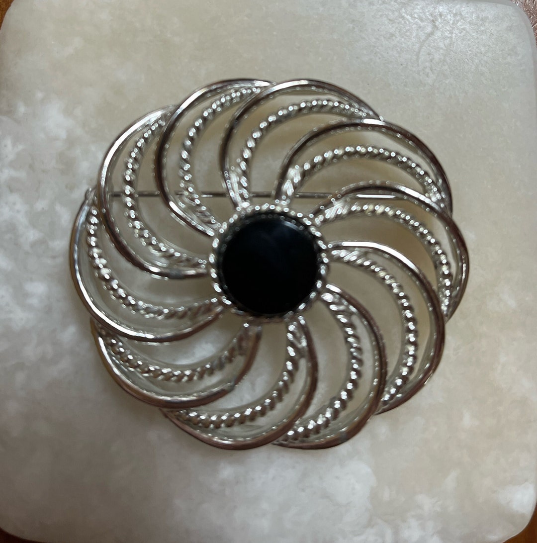Sarah Coventry Silver Tone Open Work Floral Brooch With Black Center - Etsy