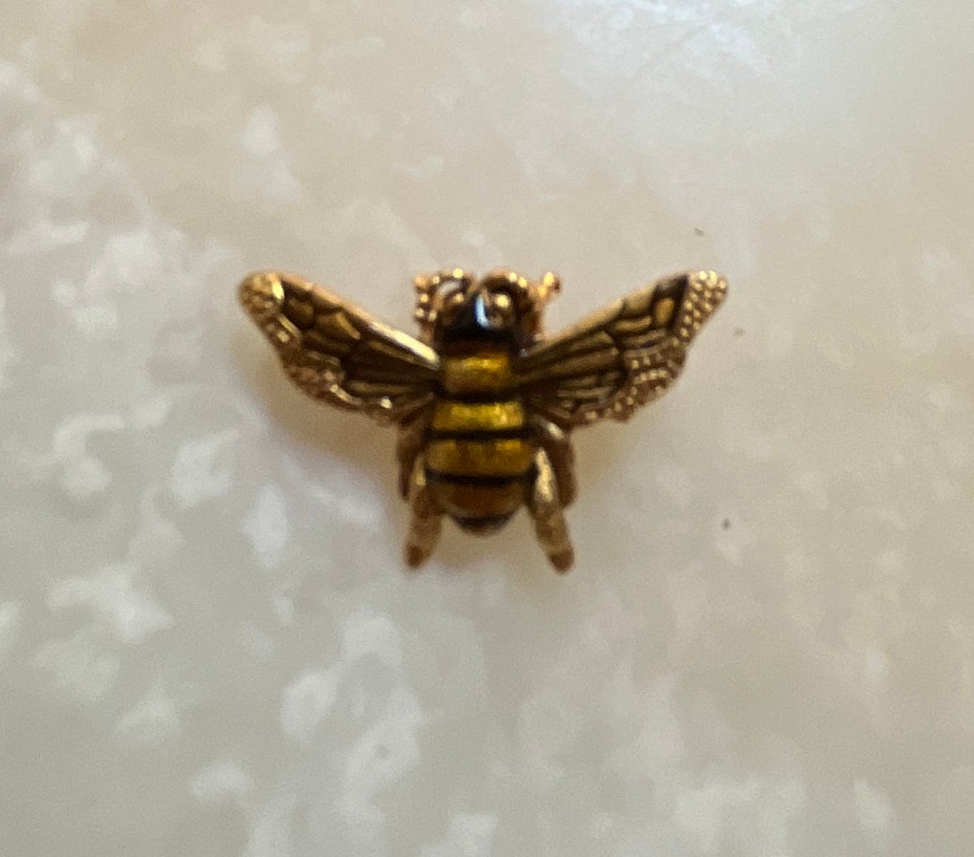 The Brooklyn Museum Bee Pin TBM Honey Bee Pin - Etsy