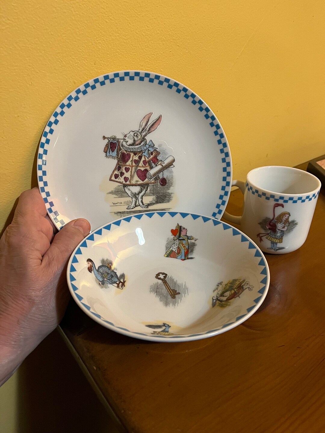 Alice in Wonderland Dinnerware Set - Art Institute of Chicago - Hanson ...
