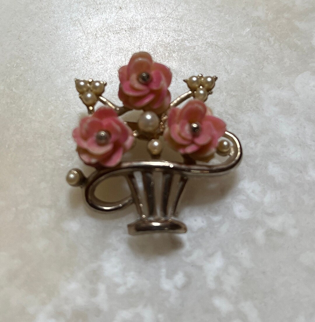 Vintage Flower Basket Pin - Gold Tone Flower Basket Brooch - Etsy