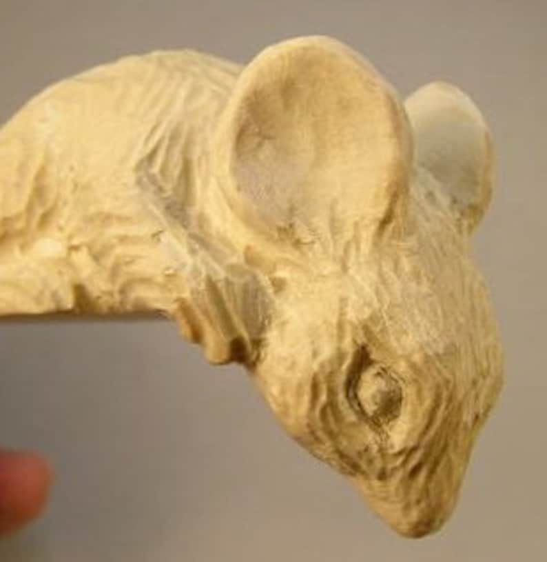 Tutorial for Woodcarving a Peeking Wooden Mouse Shelf Sitter, Tutorial ...