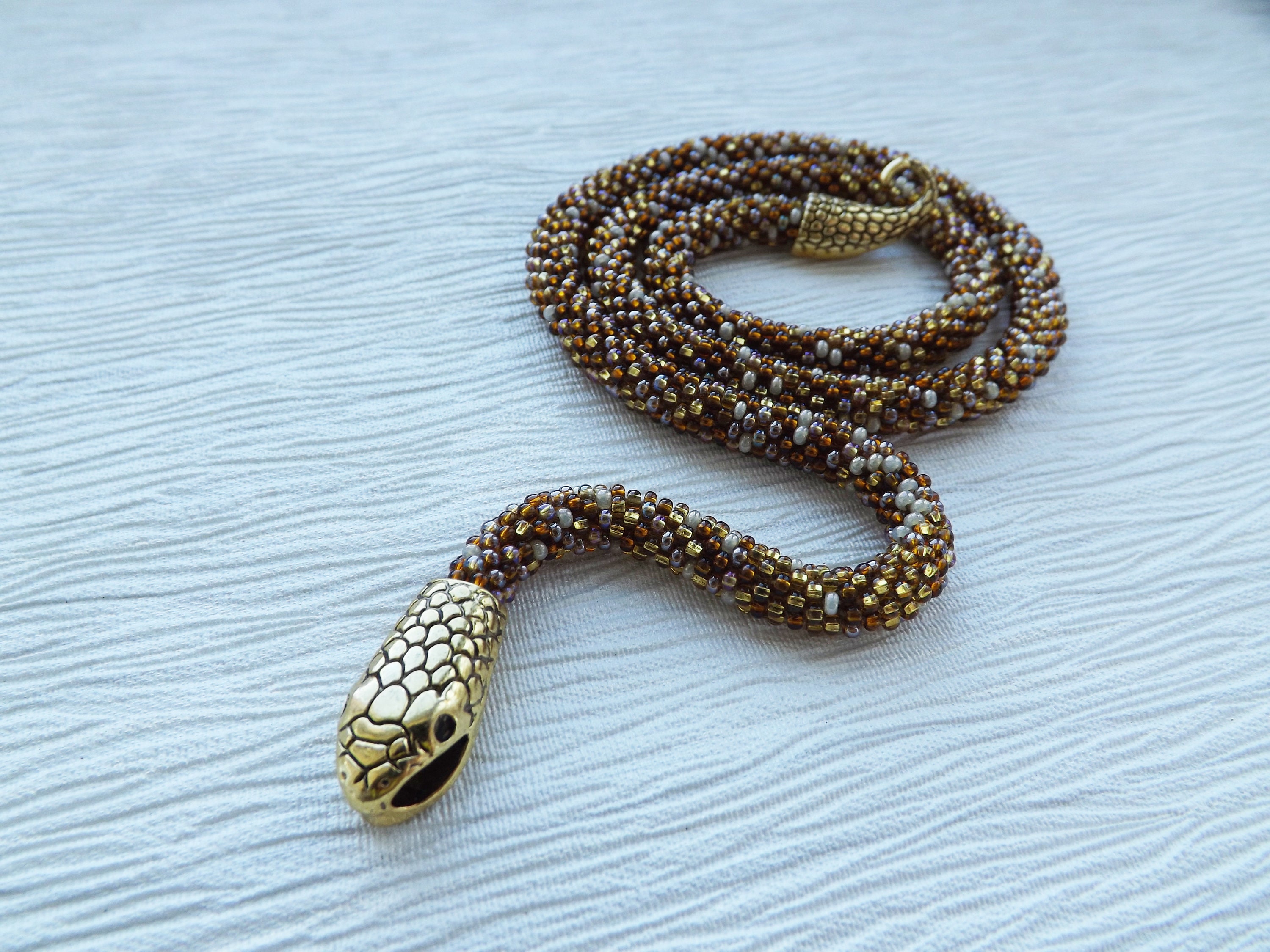 Collar de serpiente de oro joyería de declaración de oro | Etsy Collar de serpiente de oro joyería de declaración de oro | Etsy