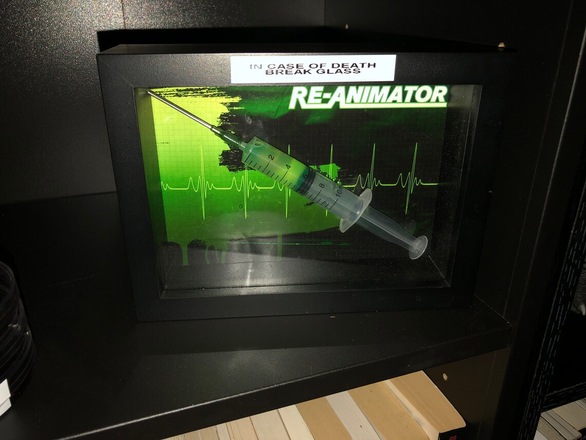 Re-animator Prop Replica Reagent Syringe Shadowbox - Etsy