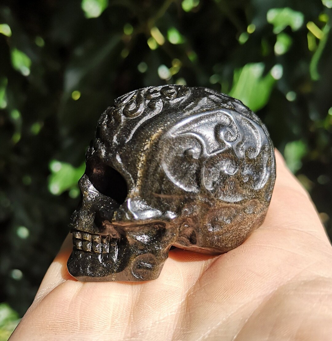 Gold Sheen Obsidian Skull Detailed Scrolling 50mm Golden Obsidian Skull ...