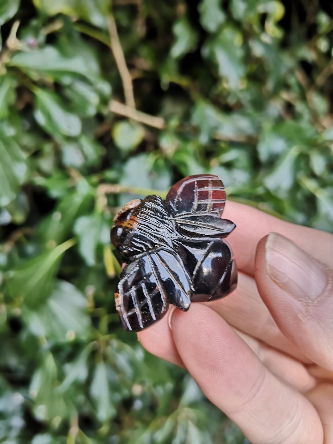 Amber Bumblebee Hand Carved 8.2g - Sumatran Amber Carved Honey Bee 45mm ...