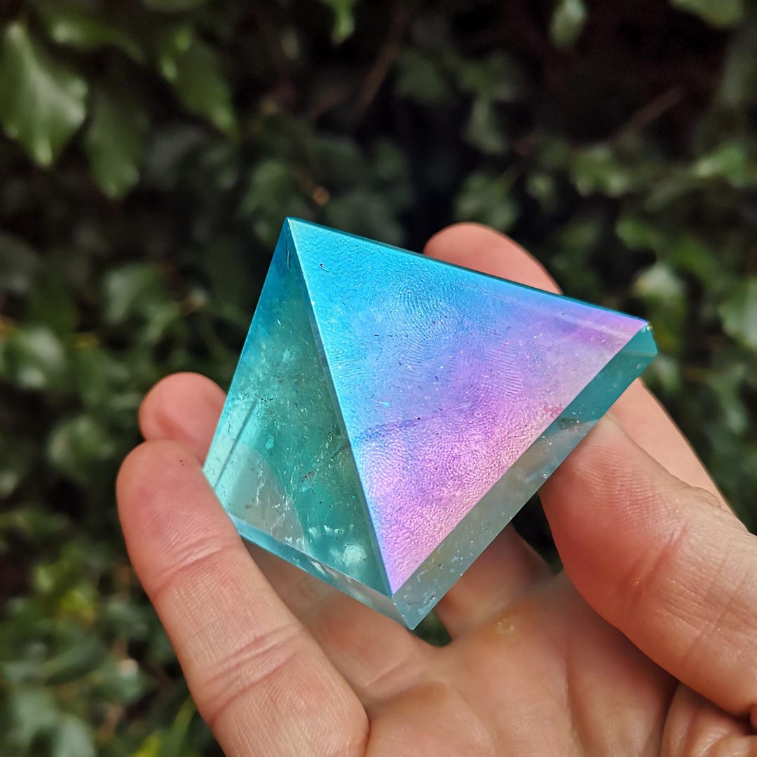 Aqua Aura Quartz Pyramid 52mm - Blue Aura Quartz Pyramid Carving 127g ...