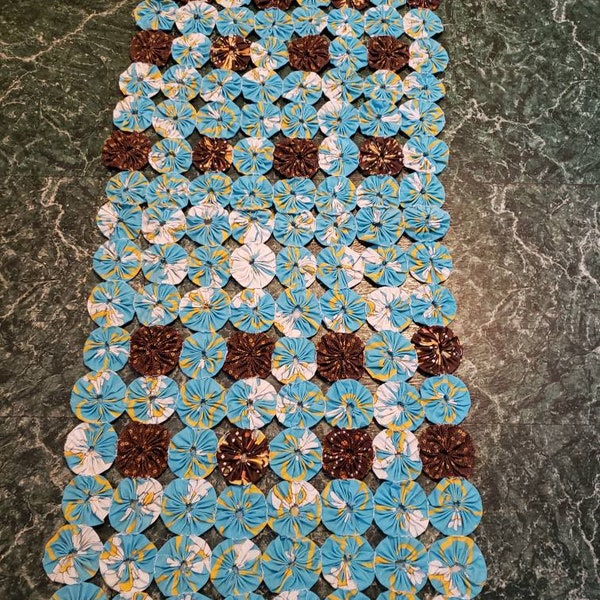 Yoyo Table Runner - Etsy