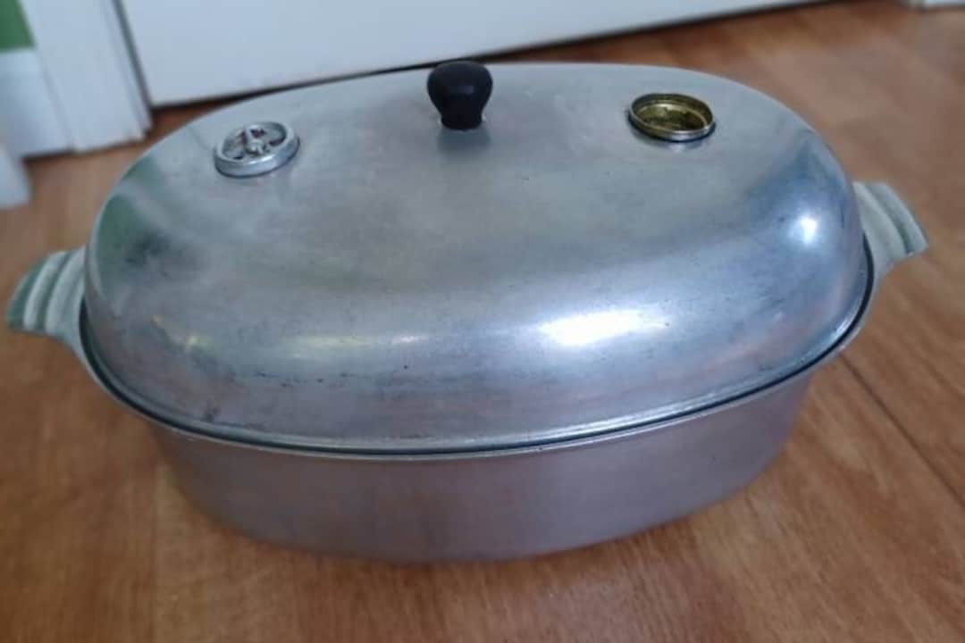 Pan American Cast Aluminum Roaster Pan Burnette Casting Co. Hartford ...