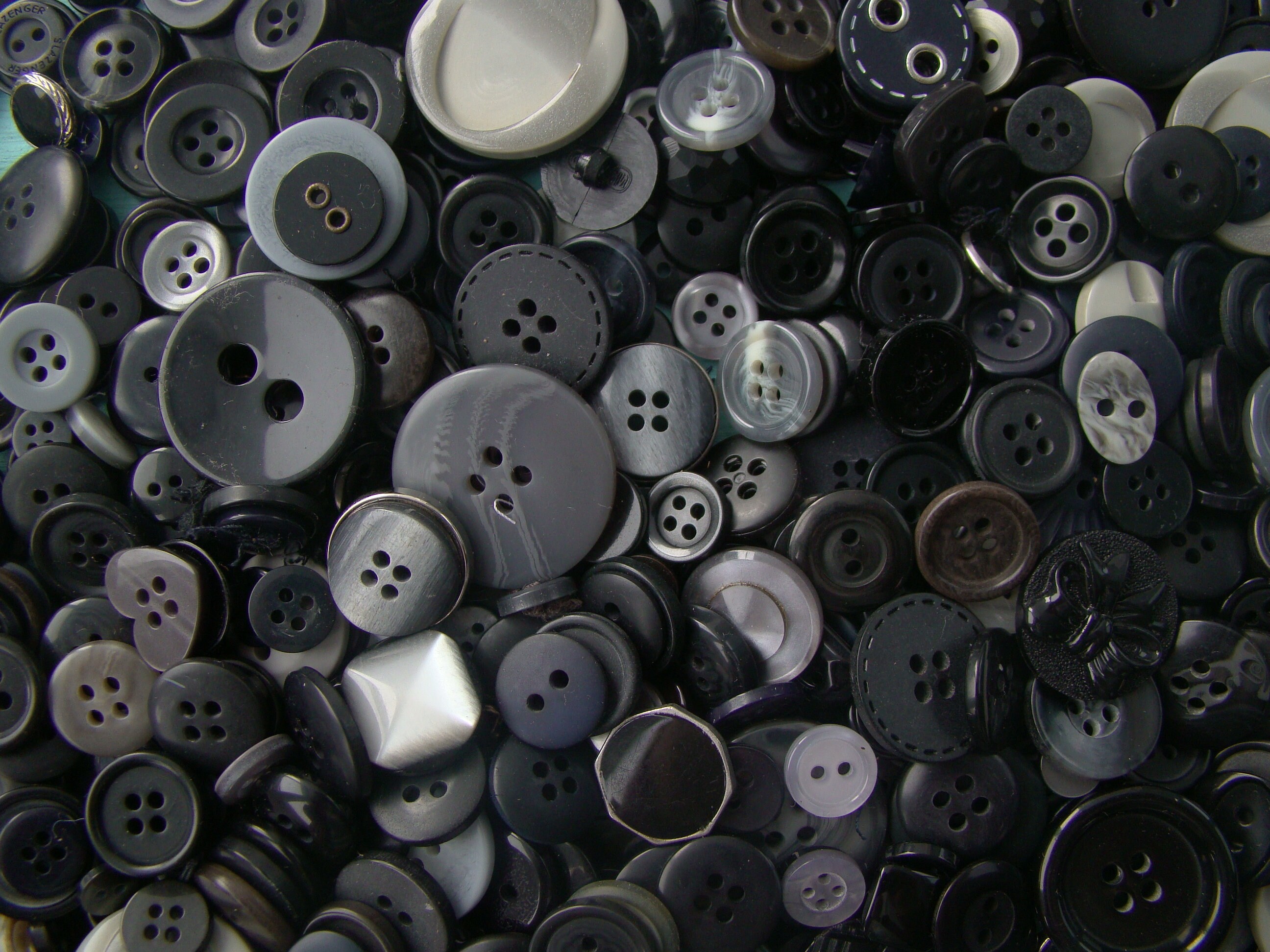 100 Mixed Black Dark Grey Buttons 5-20 Mm Vintage Buttons Bulk Button ...