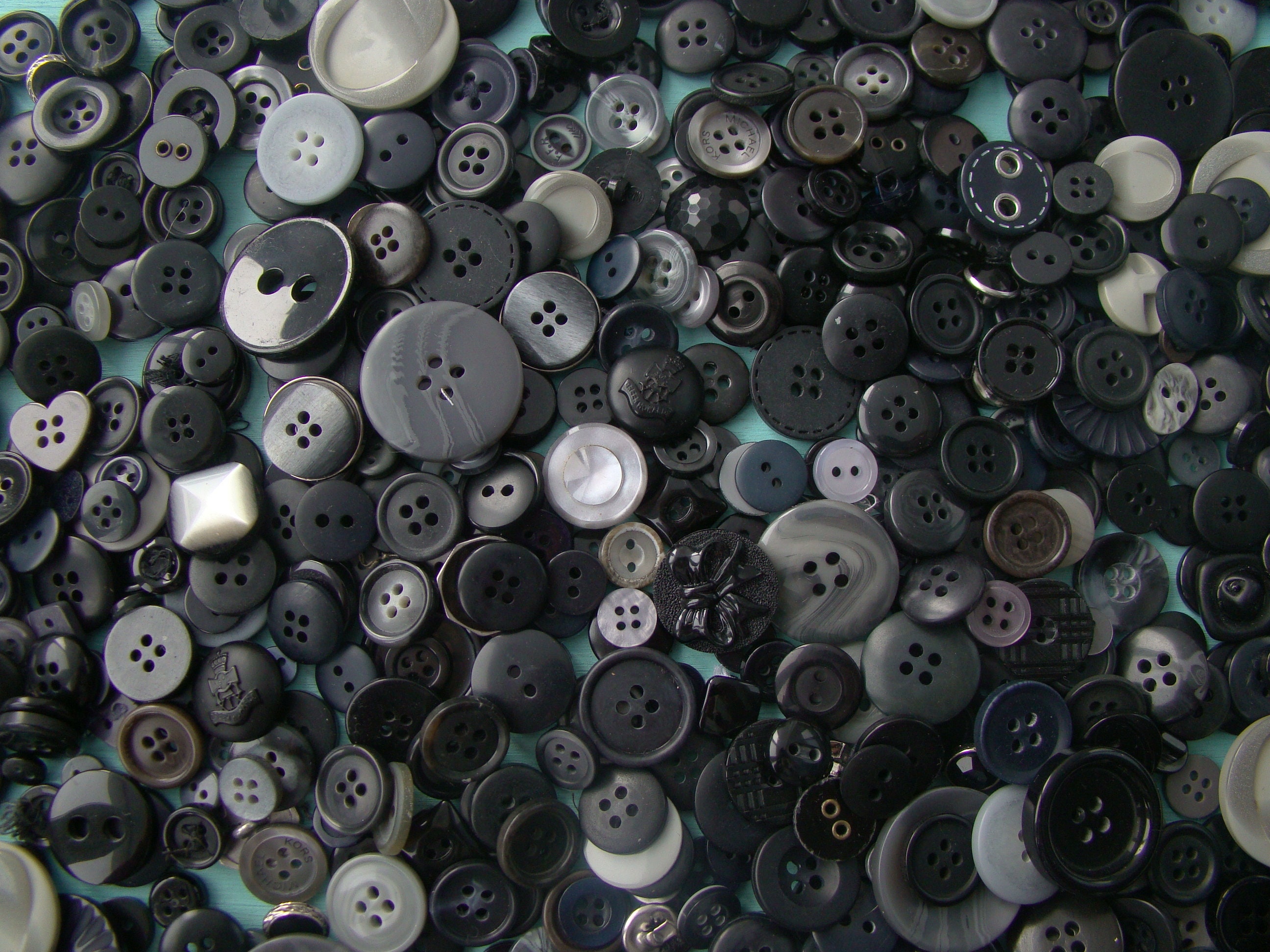 100 Mixed Black Dark Grey Buttons 5-20 Mm Vintage Buttons Bulk Button ...