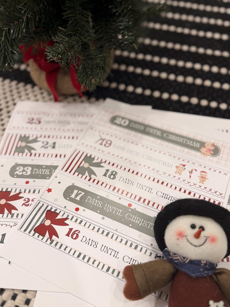 Printable Christmas Countdown Chain for Kids – DIY Advent Paper Chain ...