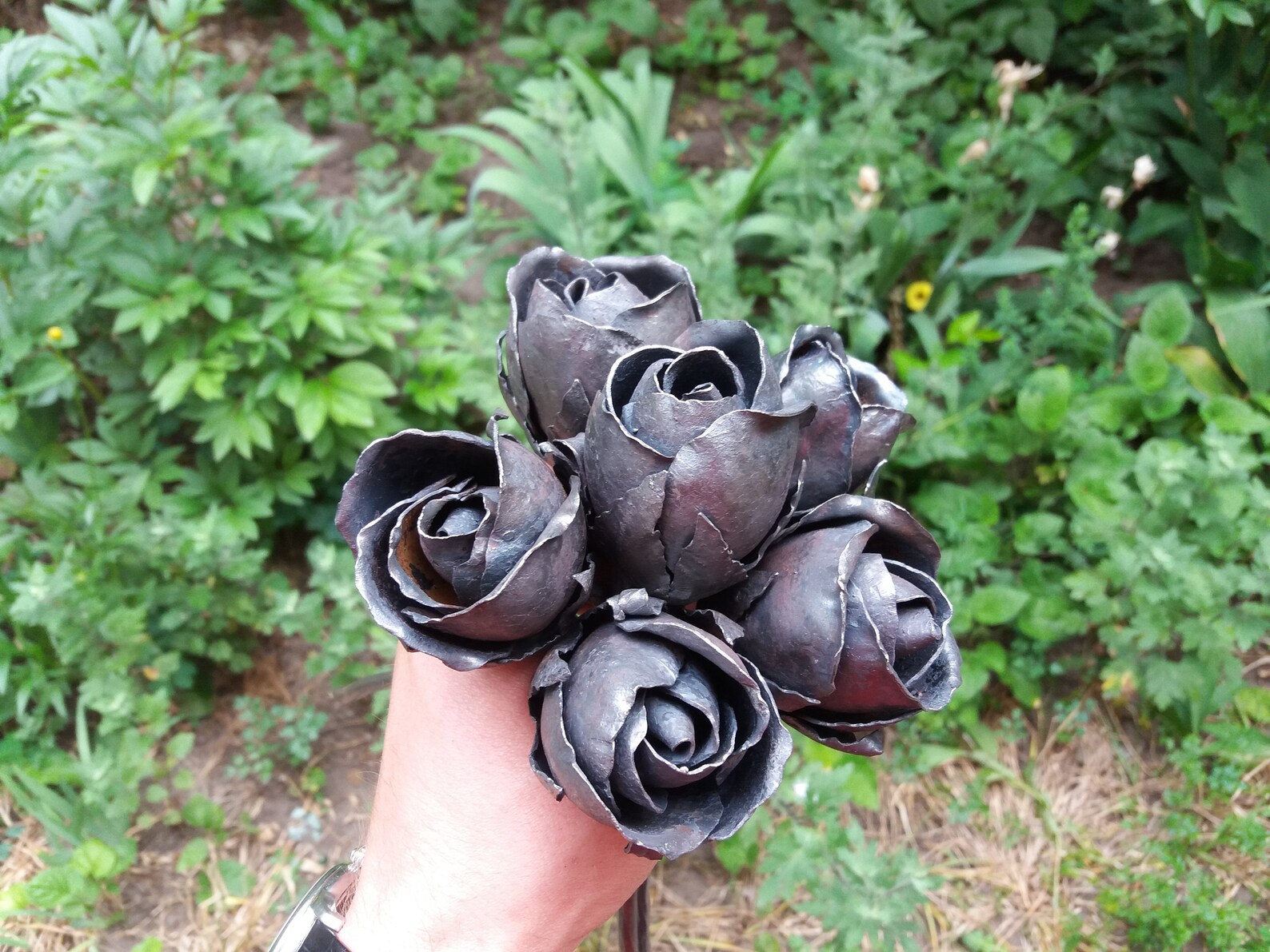 6 Forged Buds, Forged Roses, Metal Rose Bouquet, Metal Flowers - Etsy