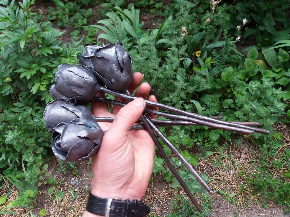 6 Forged Buds, Forged Roses, Metal Rose Bouquet, Metal Flowers - Etsy