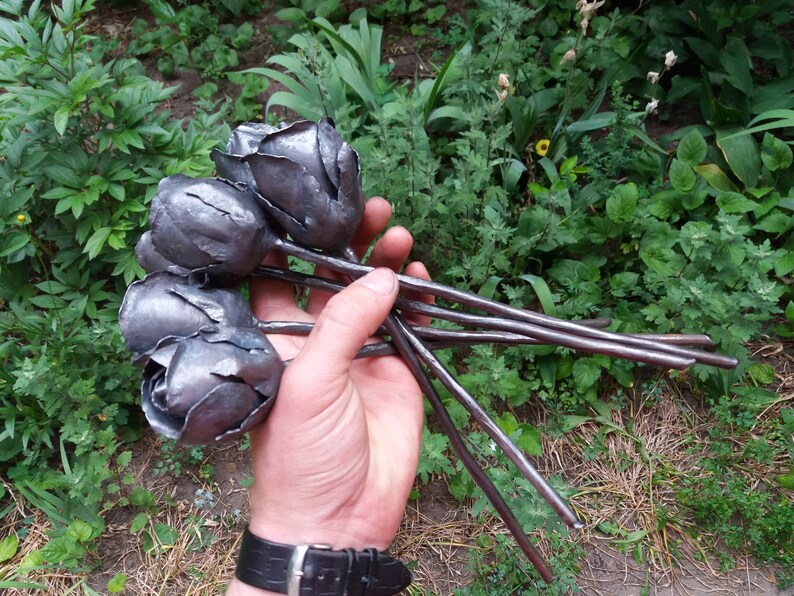 6 Forged Buds, Forged Roses, Metal Rose Bouquet, Metal Flowers - Etsy