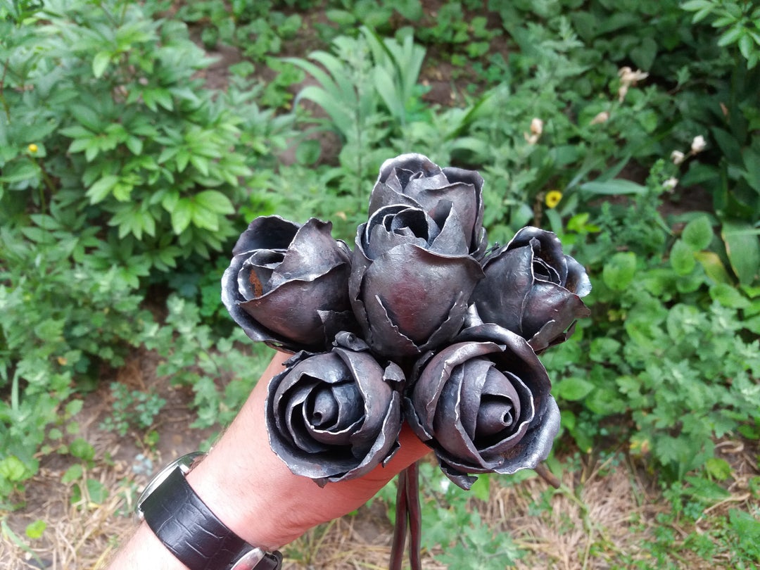 6 Forged Buds, Forged Roses, Metal Rose Bouquet, Metal Flowers - Etsy