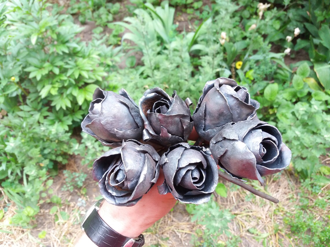 6 Forged Buds, Forged Roses, Metal Rose Bouquet, Metal Flowers - Etsy
