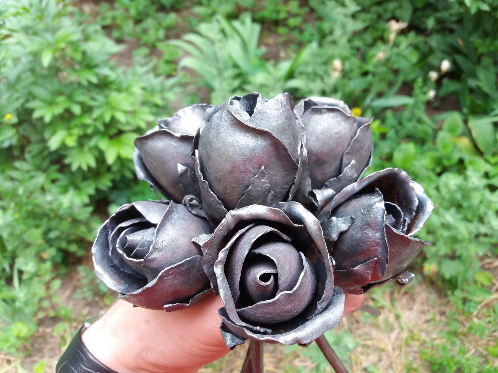 6 Forged Buds, Forged Roses, Metal Rose Bouquet, Metal Flowers - Etsy