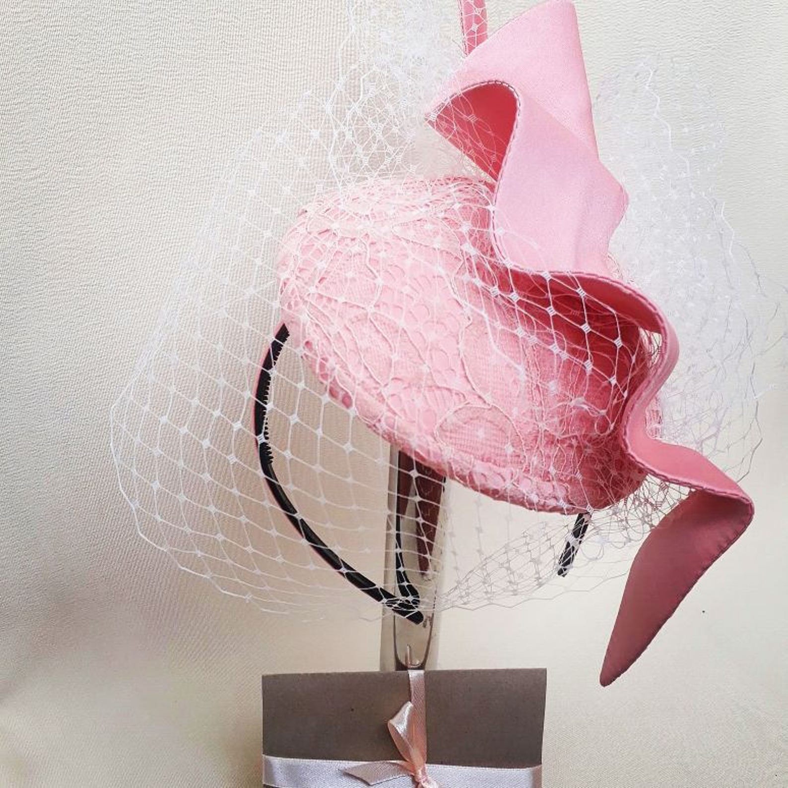 Fashion Modern Fascinator Hat With Veil Wedding Guest Hat | Etsy