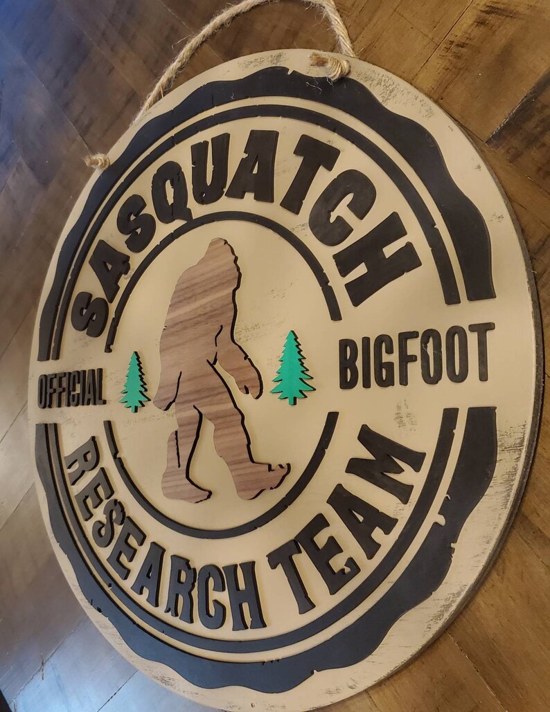 Sasquatch Sign / Bigfoot Wall Hanging | Etsy