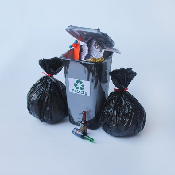 1 6 Scale Dirty Trash Can Rubbish Bags Bottles Garbage Set for 12in Doll Action Figure Figure Diorama Etsy Canada