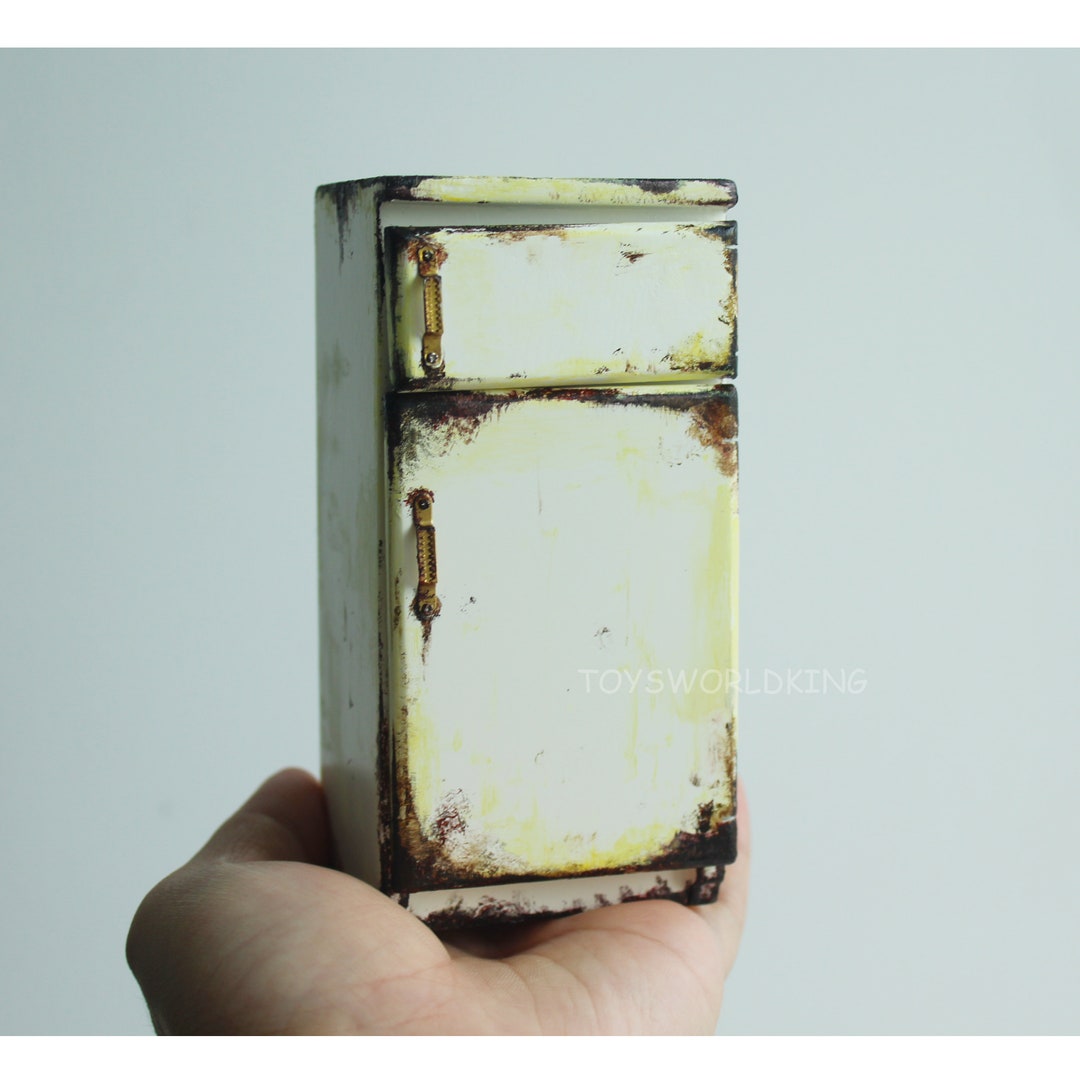 1/12 Scale Mini Old Rusty Grandpa's Fridge Refrigerator Wooden Model ...