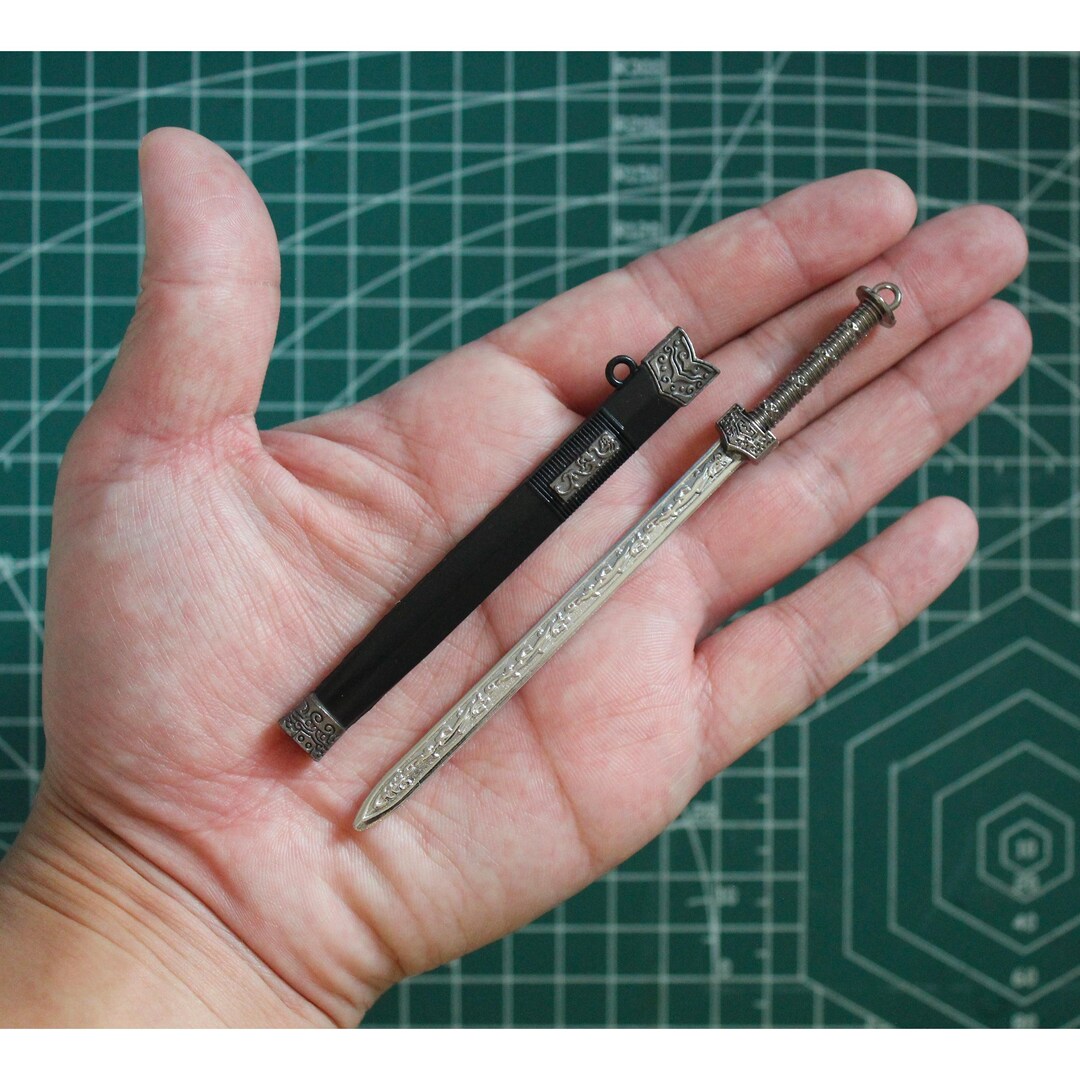 1/6 Scale Mini Short Sword Model Mini Metal Toy for Action Figure Doll ...