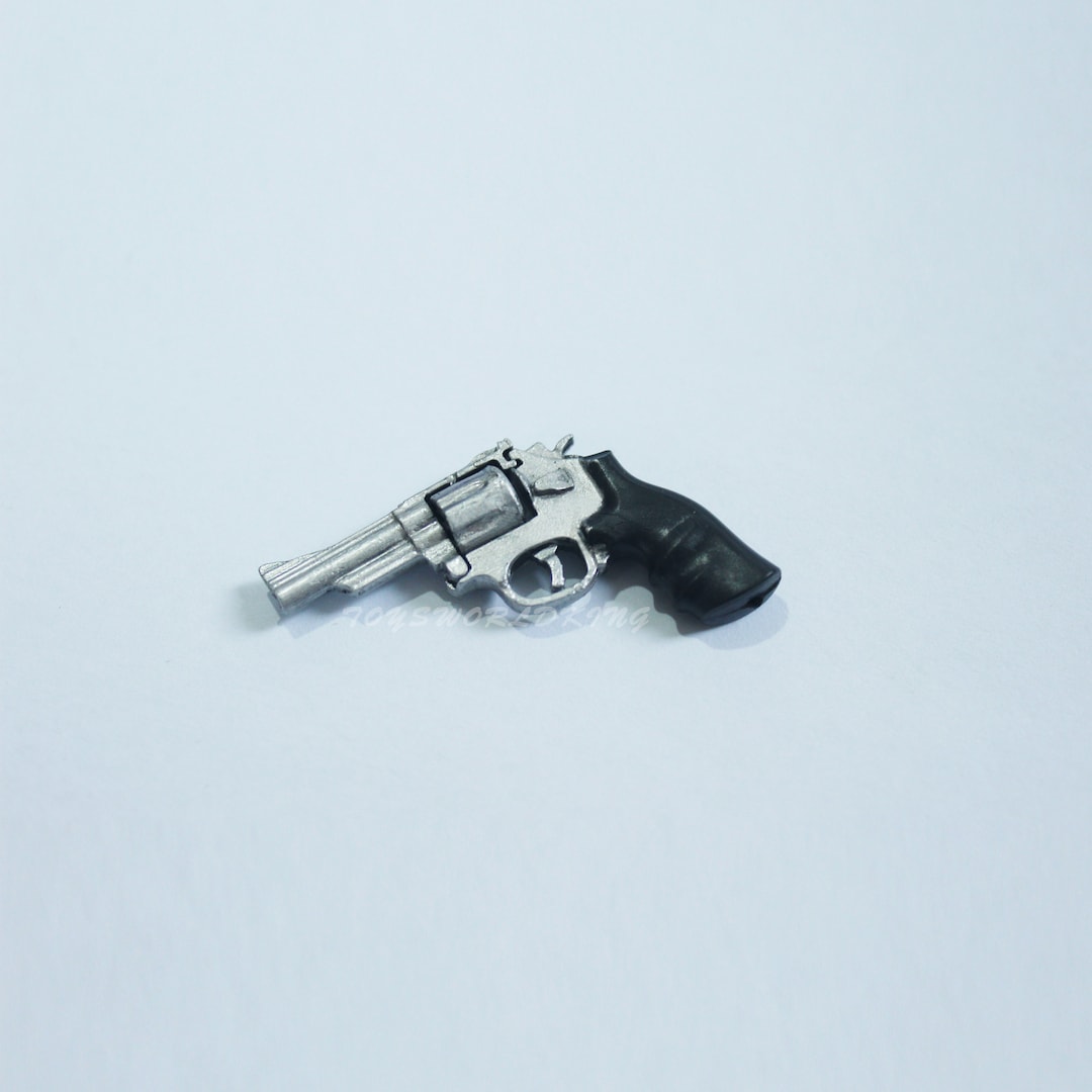 1/6 Scale Mini Revolver Gun Pistol Model Toy for Doll Action Figure ...