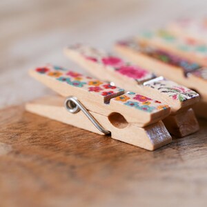 NEW Set of 10 Small 3.5cm Long Floral Wooden Cloth Pegs Mini Wooden ...