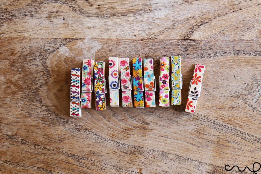 NEW Set of 10 Small 3.5cm Long Floral Wooden Cloth Pegs Photo Holders ...