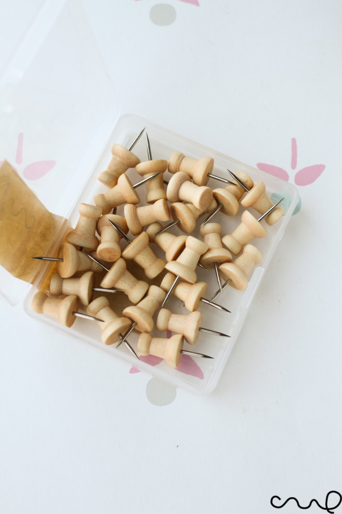 Light Brown Wooden Push Pin 25 Drawing Pins Cork Board Map - Etsy UK