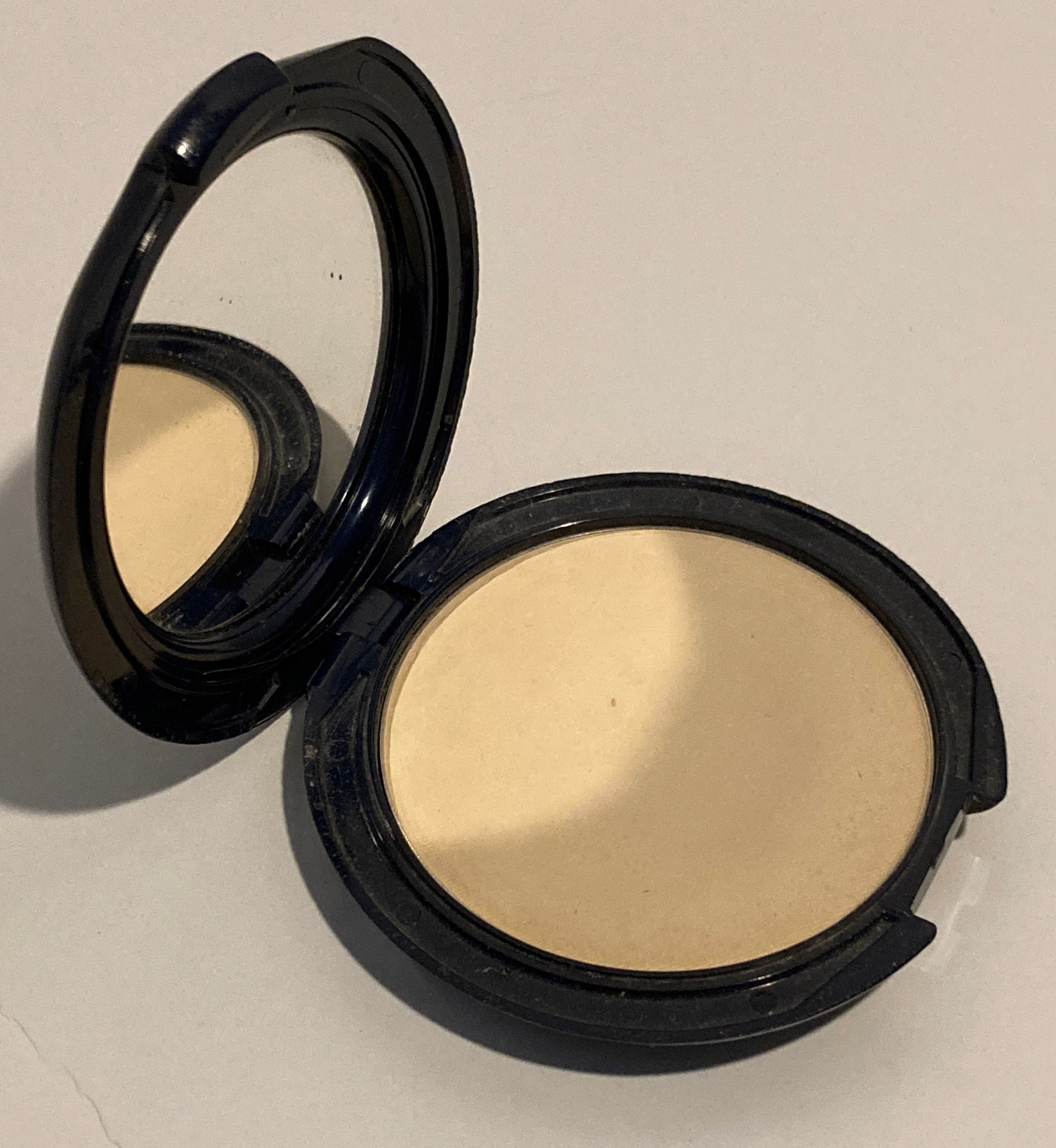 Vintage Face Powder Compact Vintage Cosmetics Vintage Vanity Item Navy ...