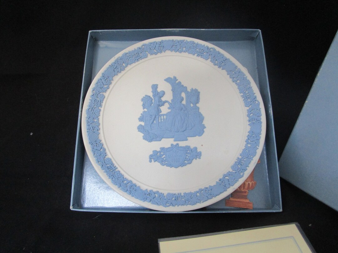 Wedgwood Jasperware 'valentines' Plate 1988 Limited Edition - Etsy UK