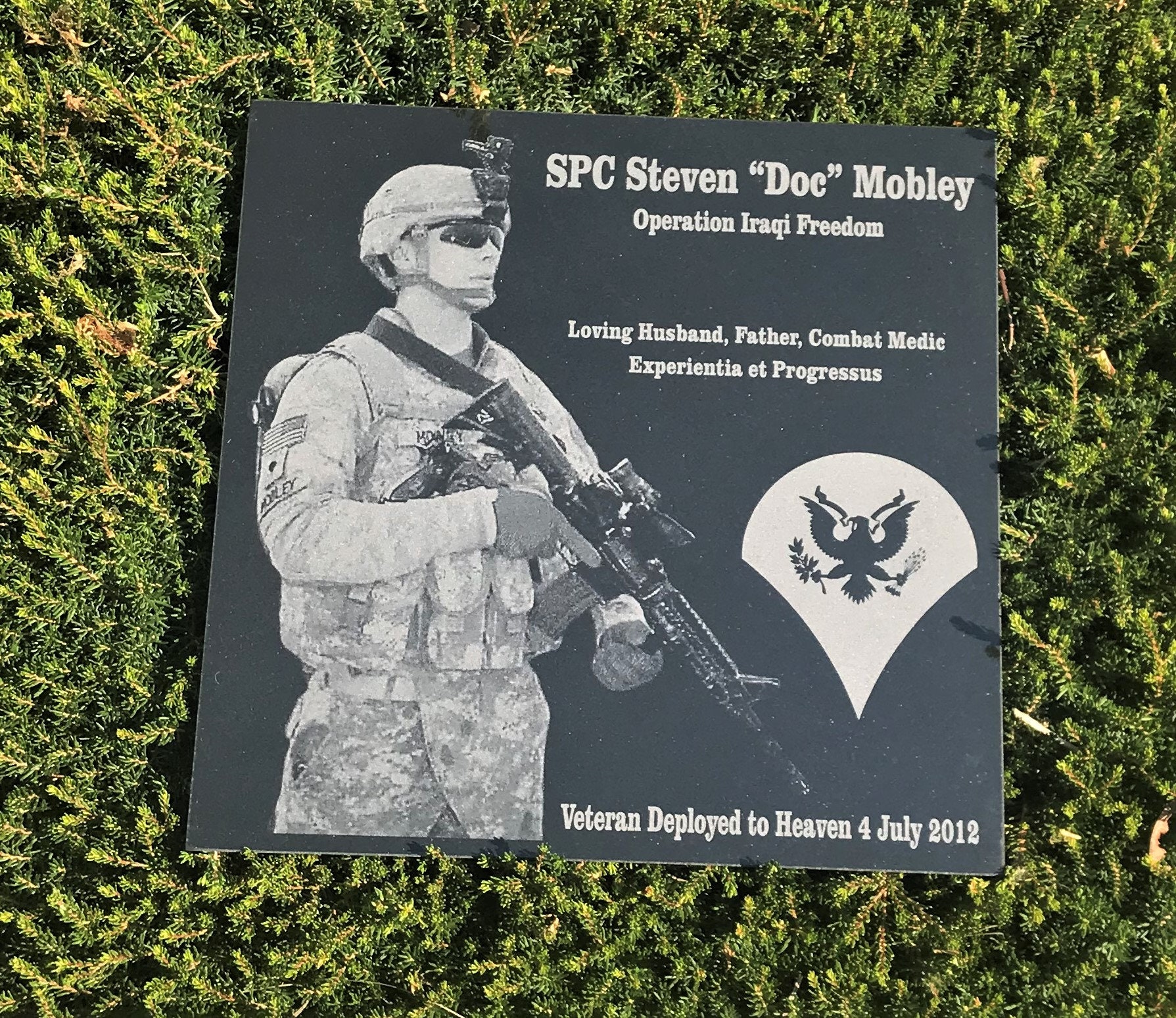 Custom Design Military Soldier Memorial Stones, Veteran Memorial ...