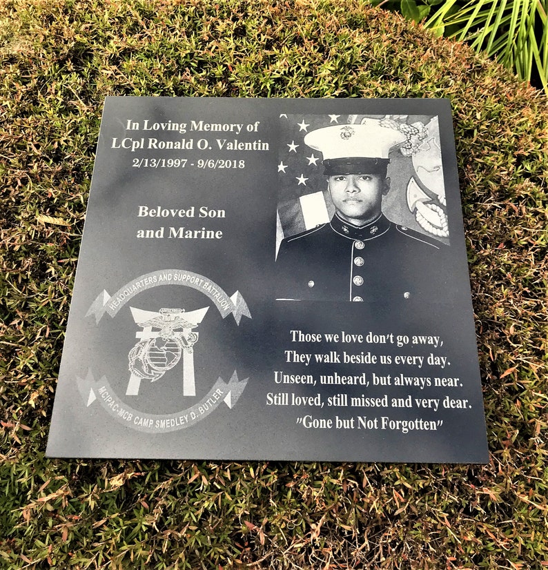 Custom Design Military Soldier Stone Memorial, Veteran Memorial ...
