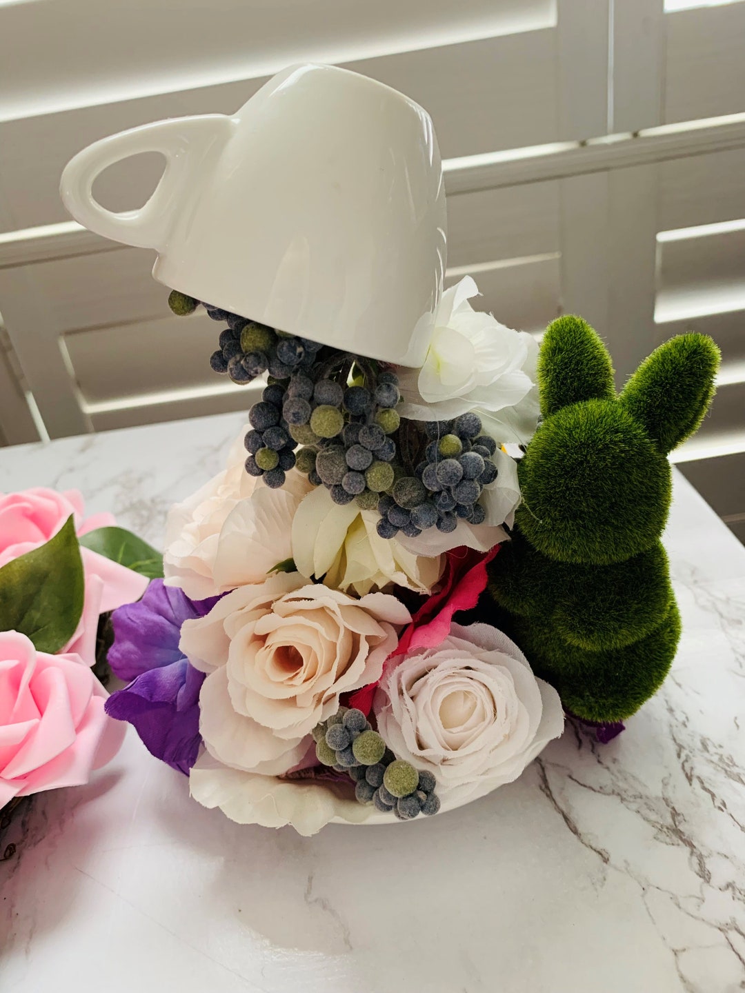 Kitchen Small Seasonal Floral Display, Table Centerpiece, Kitchen Decor ...