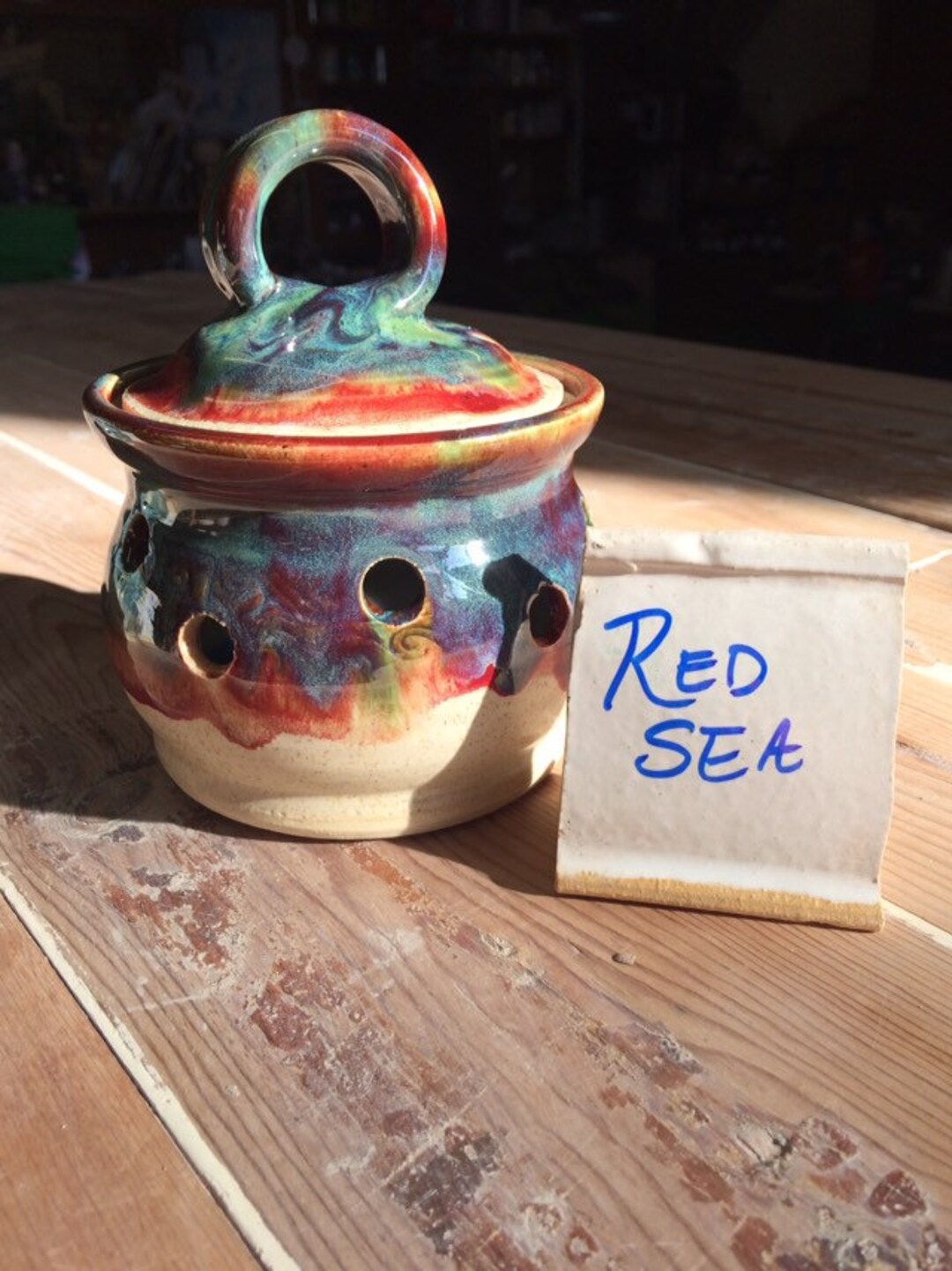 Fine Field Pottery Garlic Keeper: Red Sea Glaze - Etsy