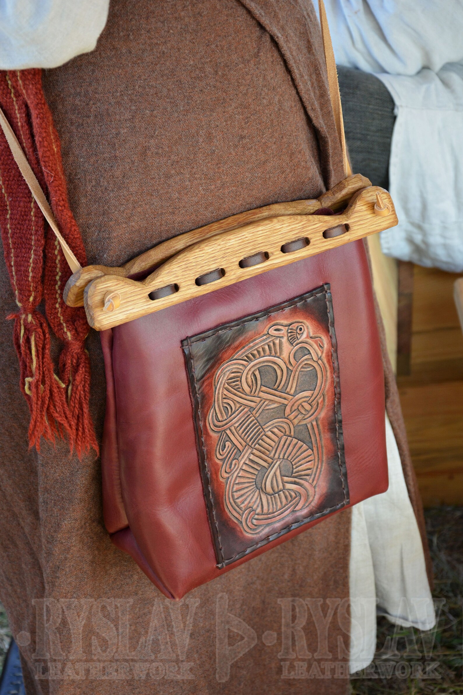 Viking Leather and Wood HANDLE Bag, Hedeby Haithabu Bag, Hand Carving ...