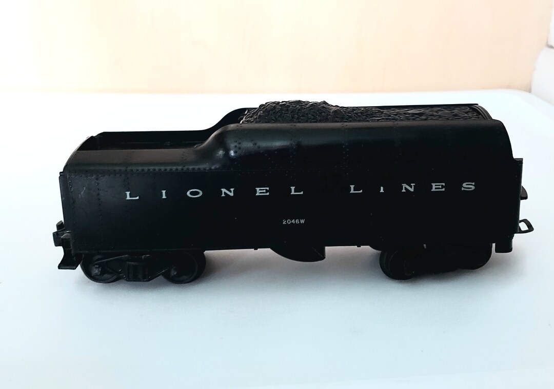 Lionel Postwar 2046W Tender With Whistle * Lionel Coal Car Whistle ...