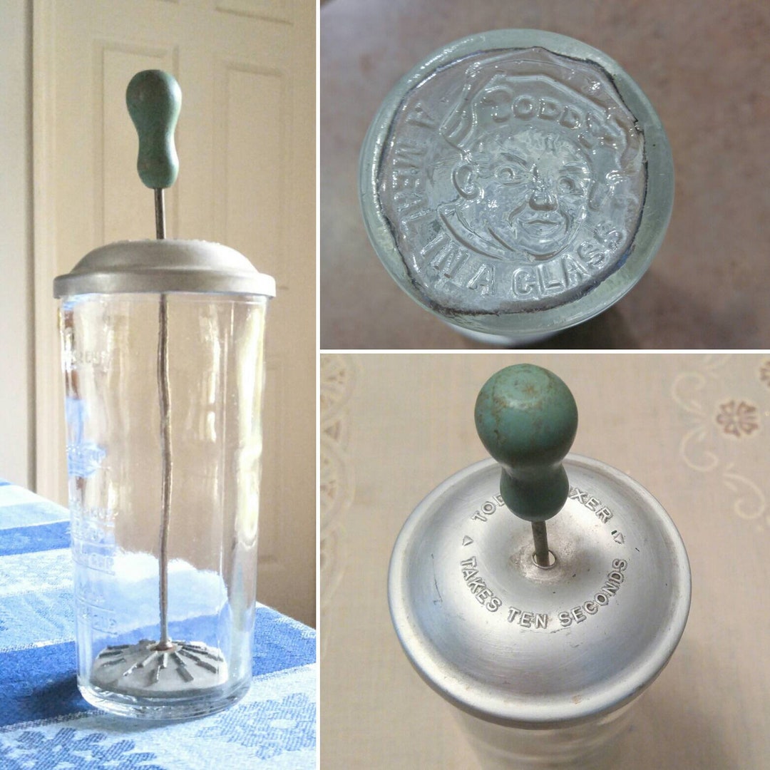 Vintage TODDY Mixer With Green Wood Handle * Meal in a Glass Hand Mixer ...