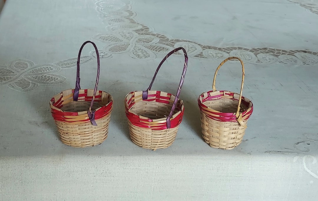 Small Woven Wicker Baskets With Handles 3.5 Set of 3 Vintage 90s Little ...