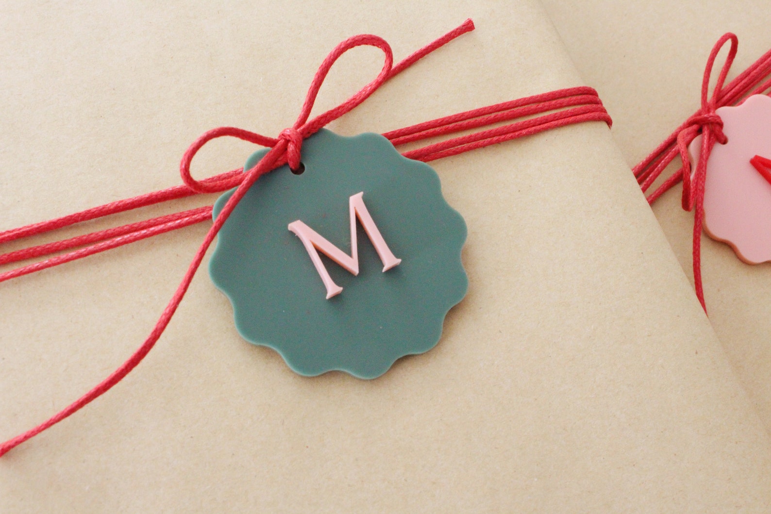 Christmas Gift Tags, Personalized Wavy Acrylic Gift Tag | SET OF 4 - Etsy