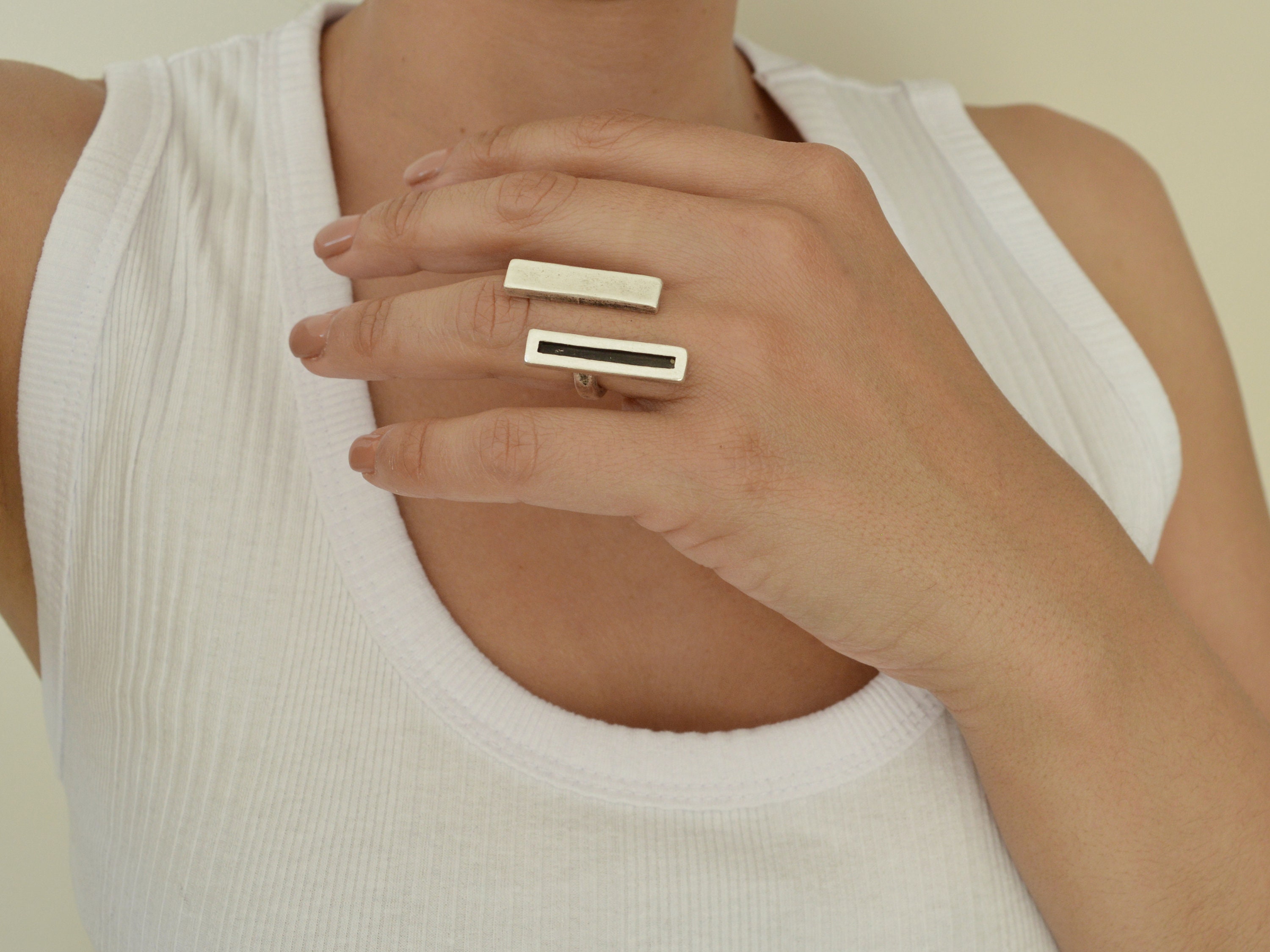 Silver Two Vertical PARALLEL LINES Ring Unique Hammered - Etsy UK