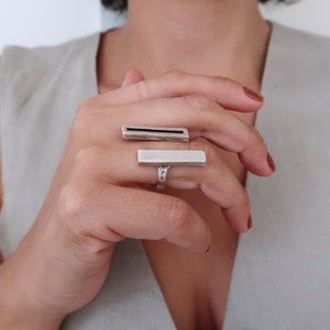 Silver Two Vertical PARALLEL LINES Ring, Unique Hammered Abstract Ring ...